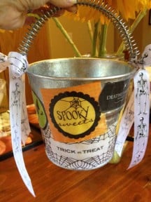 Make Your Own Halloween Trick or Treat Basket