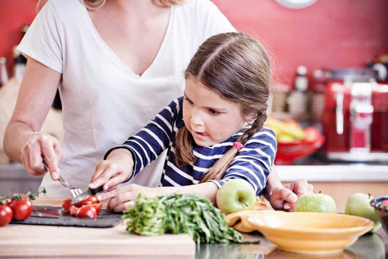 Teach Your Child How to Use a Knife